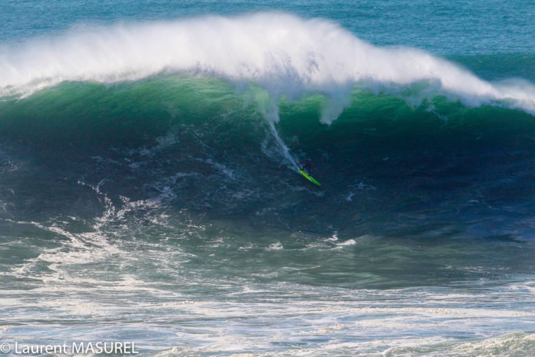 Grosses Vagues : Jamie Mitchell remporte le Nazaré Challenge