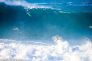 Grosses Vagues : Jamie Mitchell remporte le Nazaré Challenge